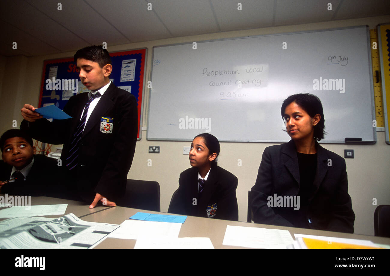 Teacher blackboard uk hi-res stock photography and images - Alamy