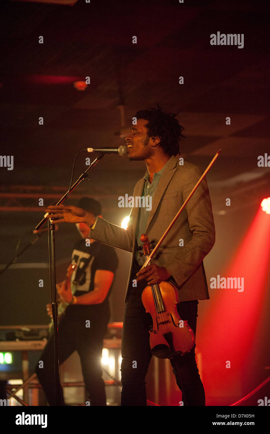 Marques Toliver violinist and actor performing at All Tomorrow's ...