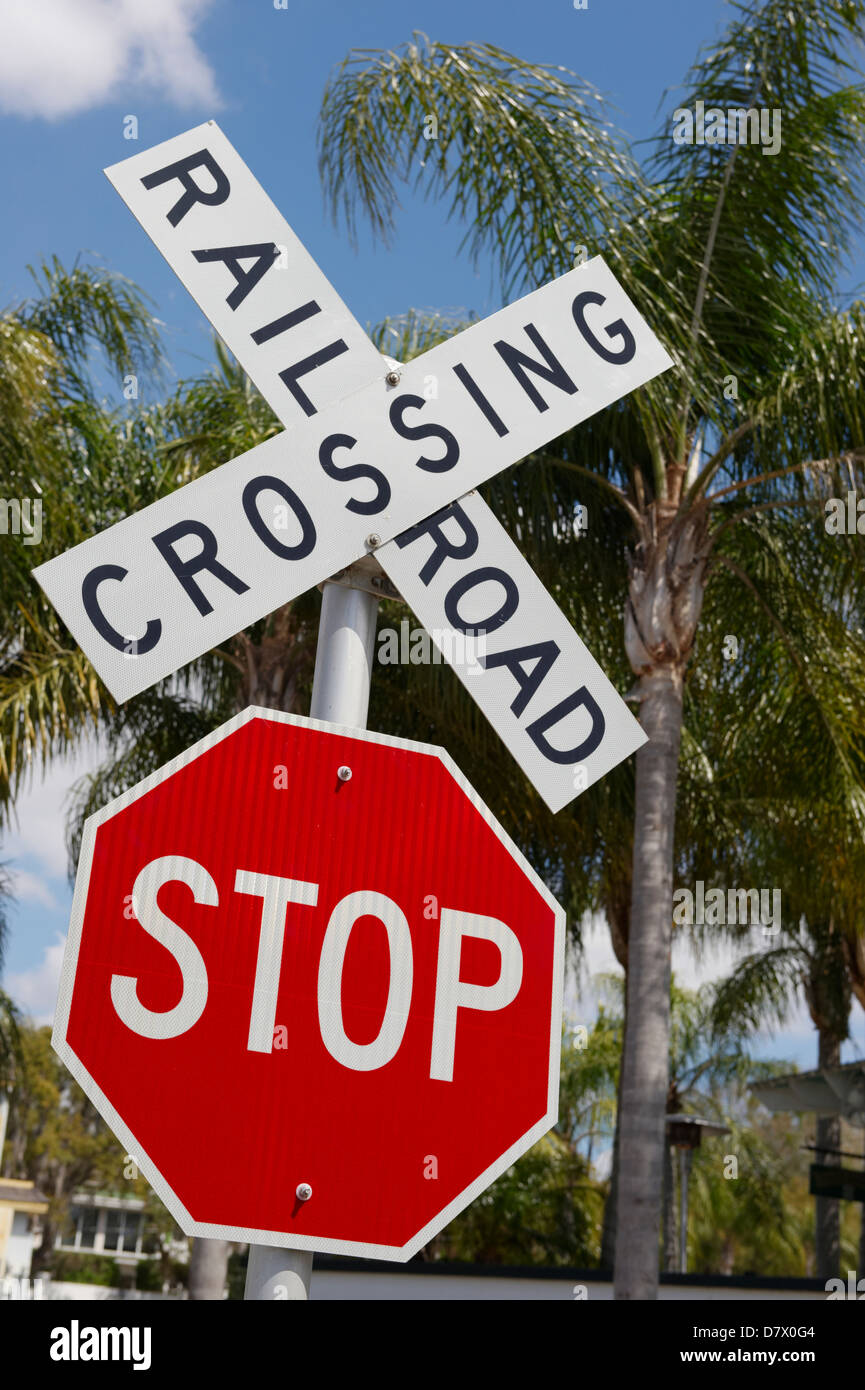 Railroad stop sign hi-res stock photography and images - Alamy