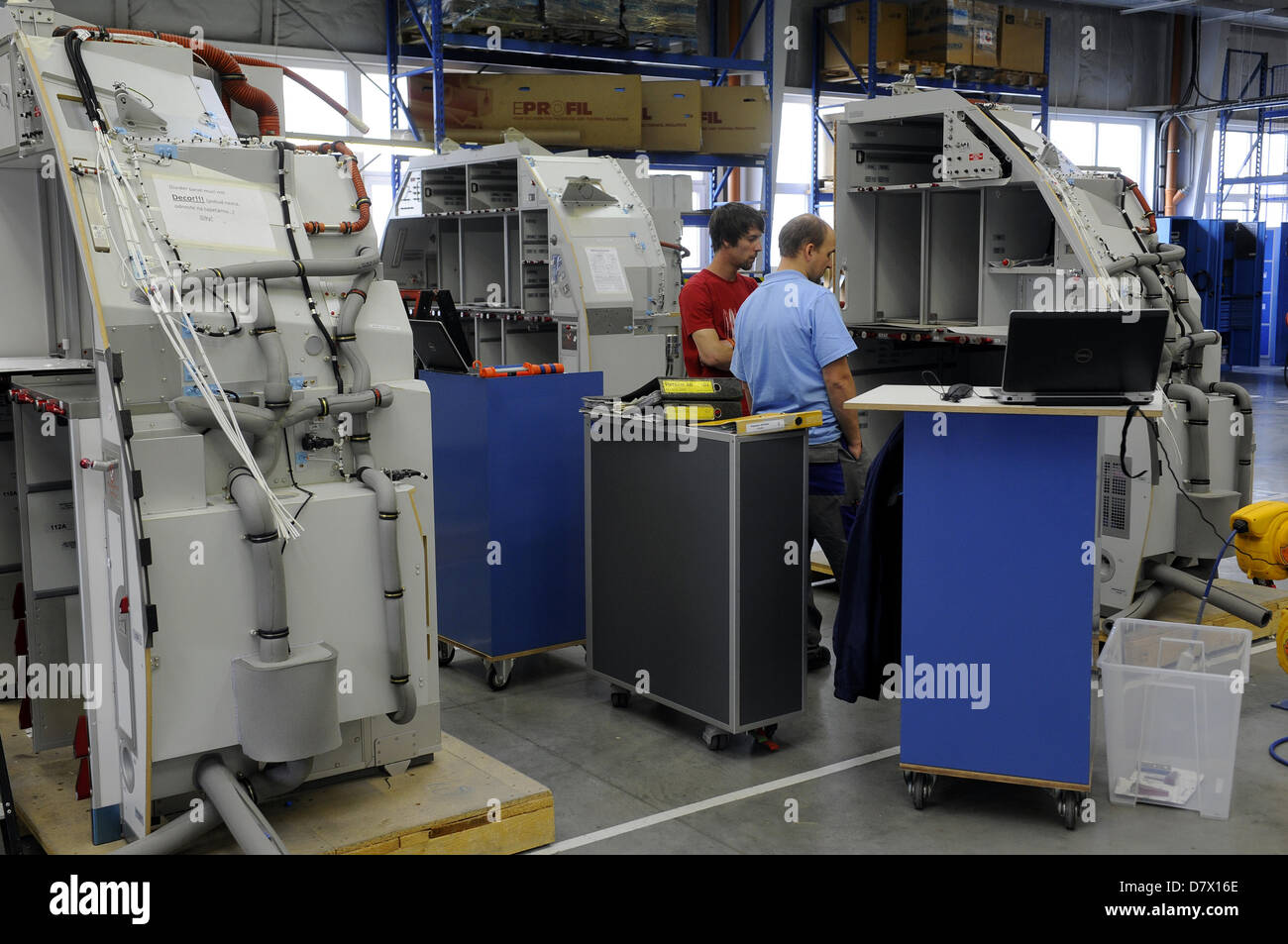 Zodiac - Driessen Aerospace CZ open new plant in Plzen, Czech Republic ...