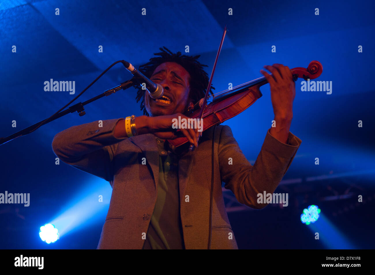 Marques Toliver violinist and actor performing at All Tomorrow's ...