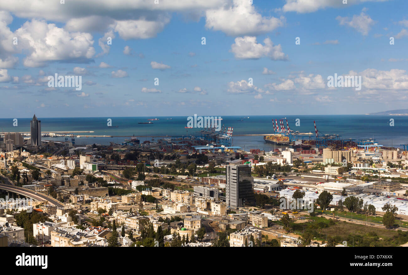 Port of haifa hi-res stock photography and images - Alamy