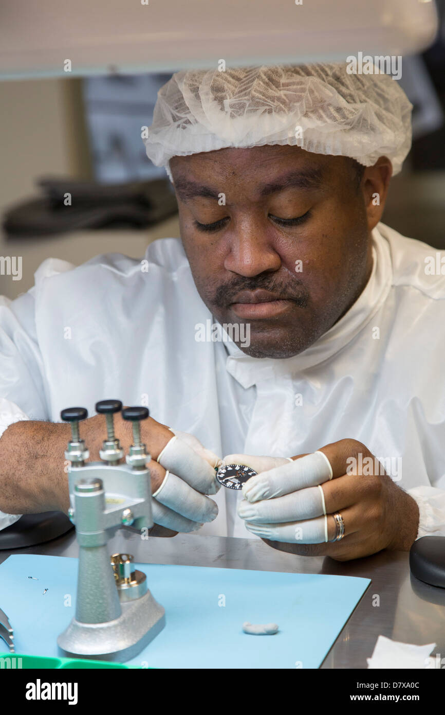 High precision manufacturing hi-res stock photography and images - Alamy