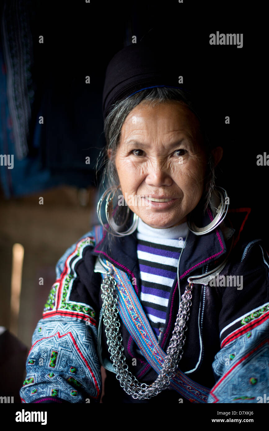 Hmong village hi-res stock photography and images - Alamy