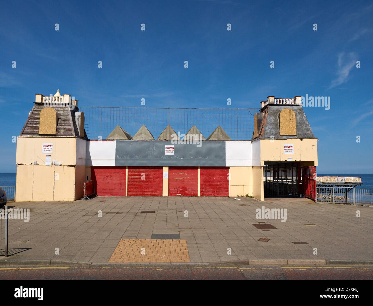 Victoria Pier in Colwyn Bay North Wales UK Stock Photo - Alamy