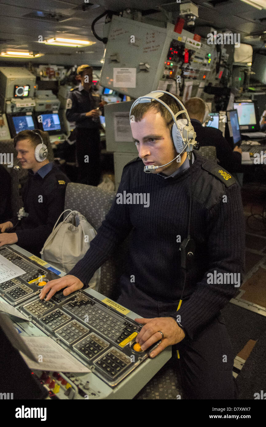 Royal Navy operators inside the main operations room onboard HMS ...