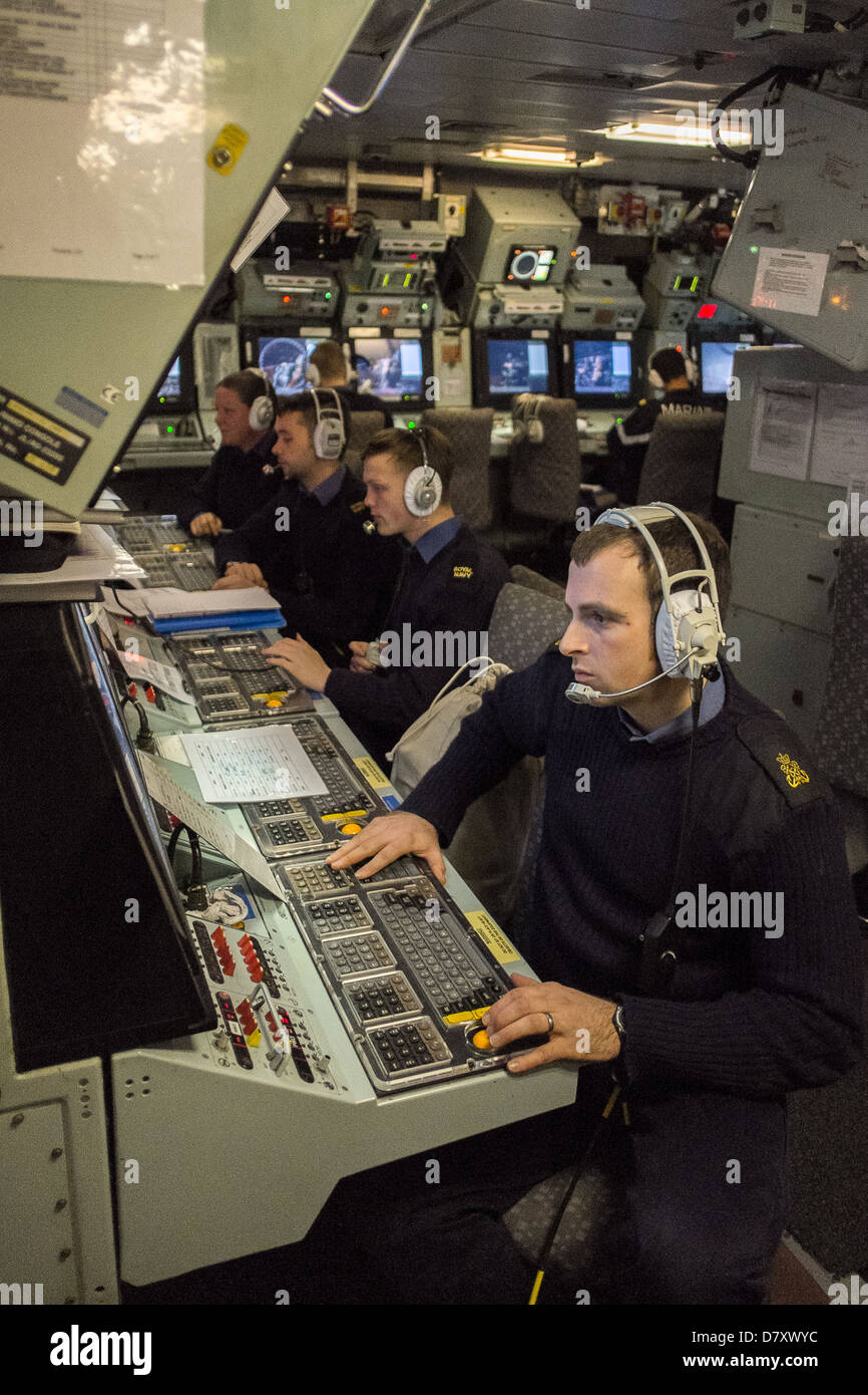 Royal Navy operators inside the main operations room onboard HMS ...