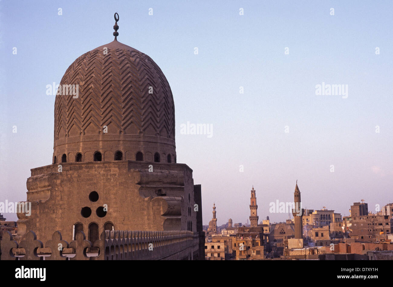 Bulbous dome and minarets hi-res stock photography and images - Alamy