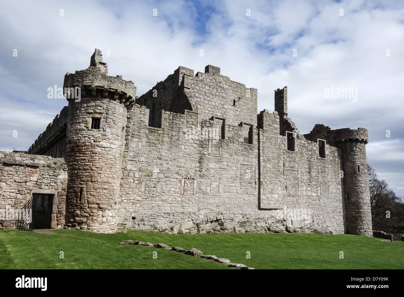 1300s towers hi-res stock photography and images - Alamy