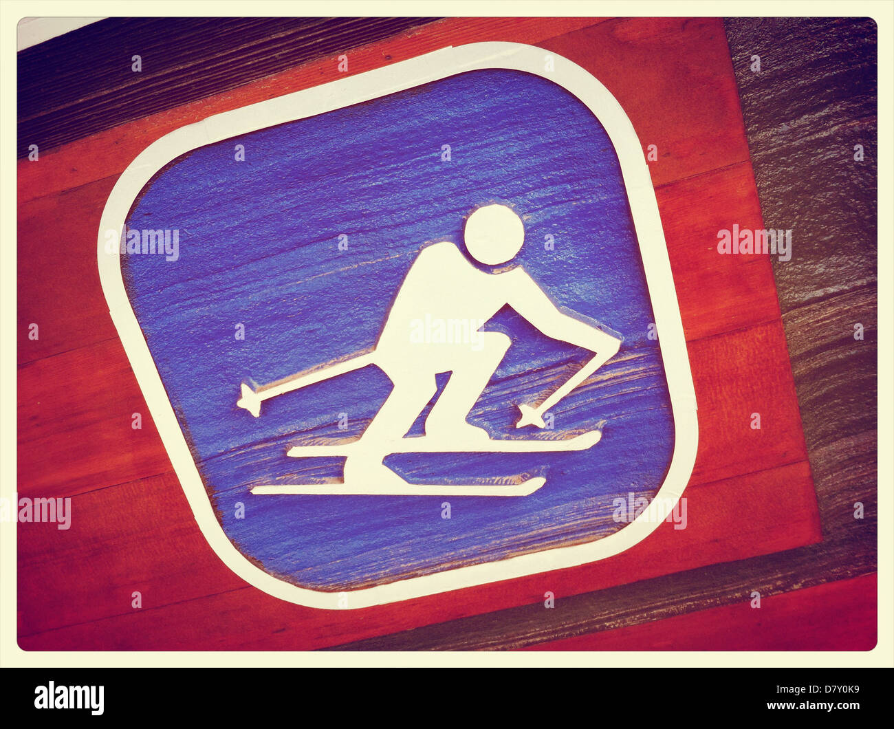 Close up of ski road sign Stock Photo - Alamy