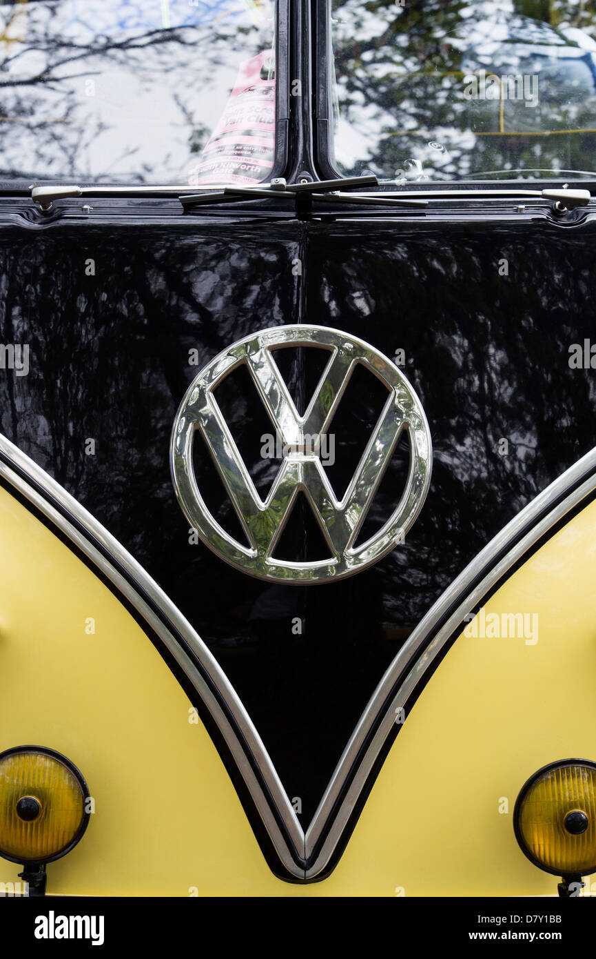 VW Split Screen Volkswagen camper van Stock Photo - Alamy