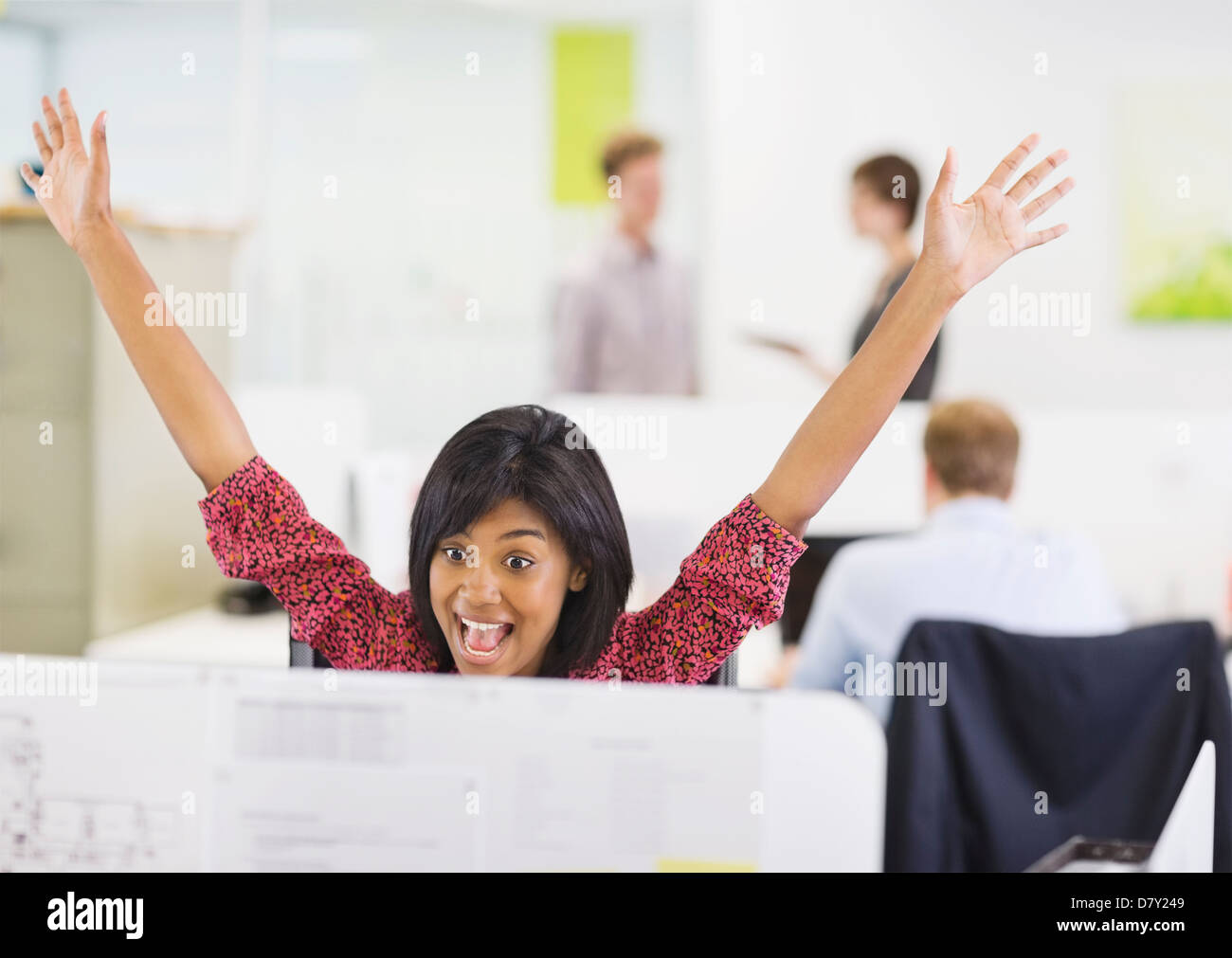 35 to 40 years female cheering hi-res stock photography and images - Alamy