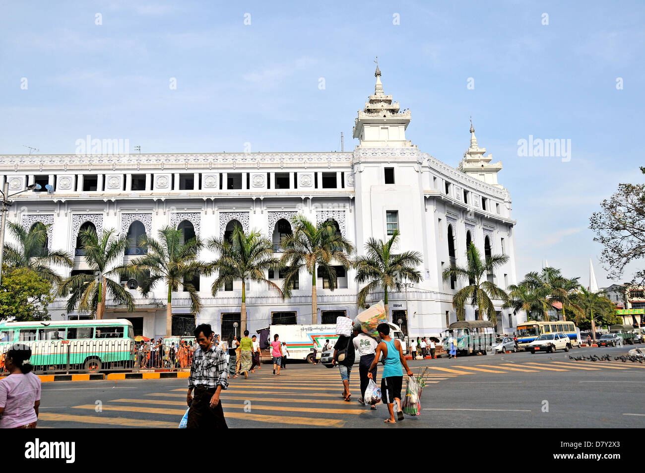 Yangon street scene hi-res stock photography and images - Alamy