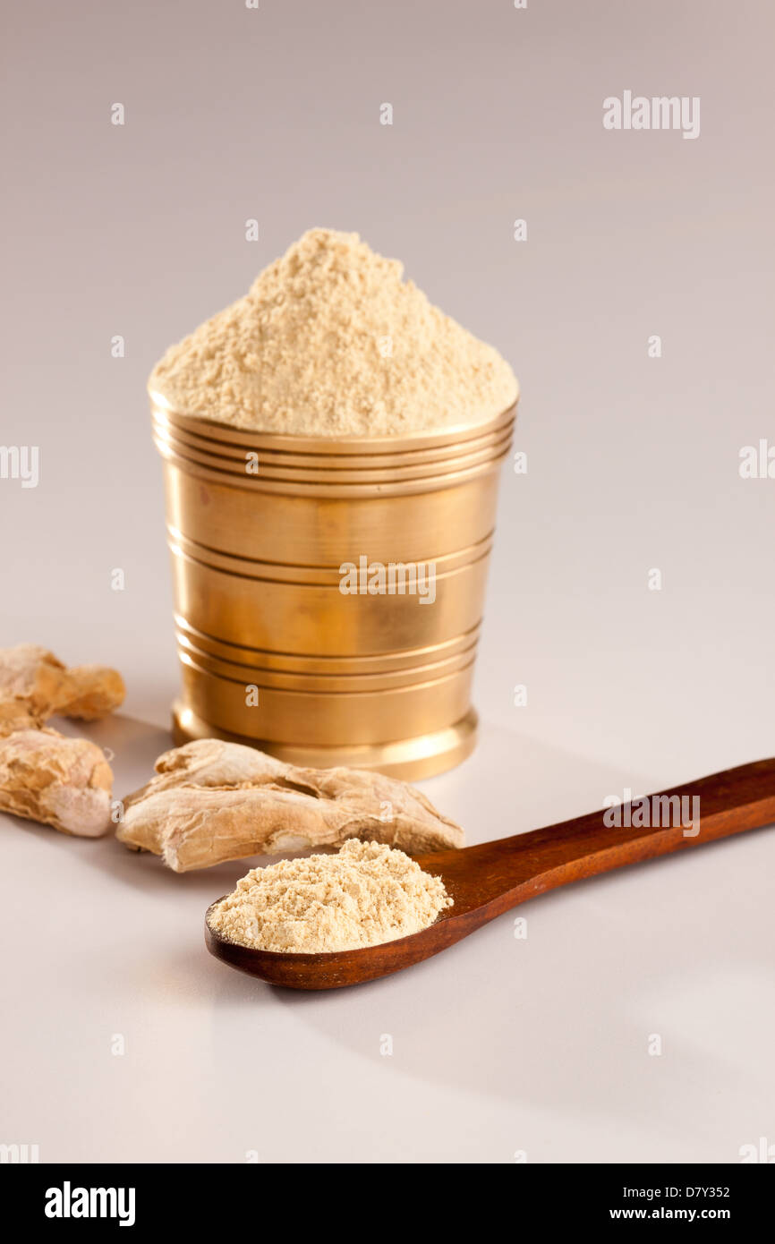 Ginger powder hi-res stock photography and images - Alamy