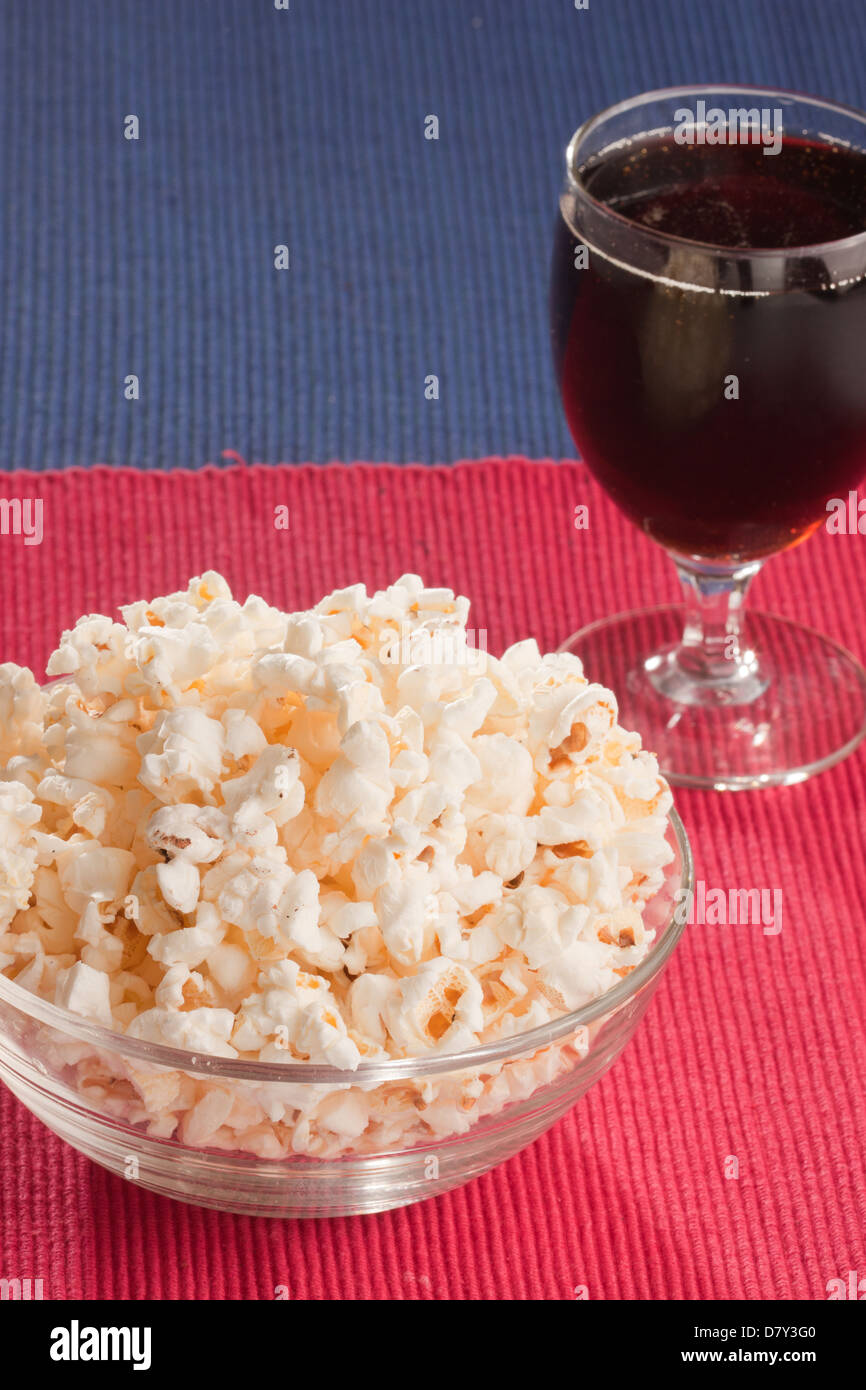 Snack crackle pop hi-res stock photography and images - Alamy