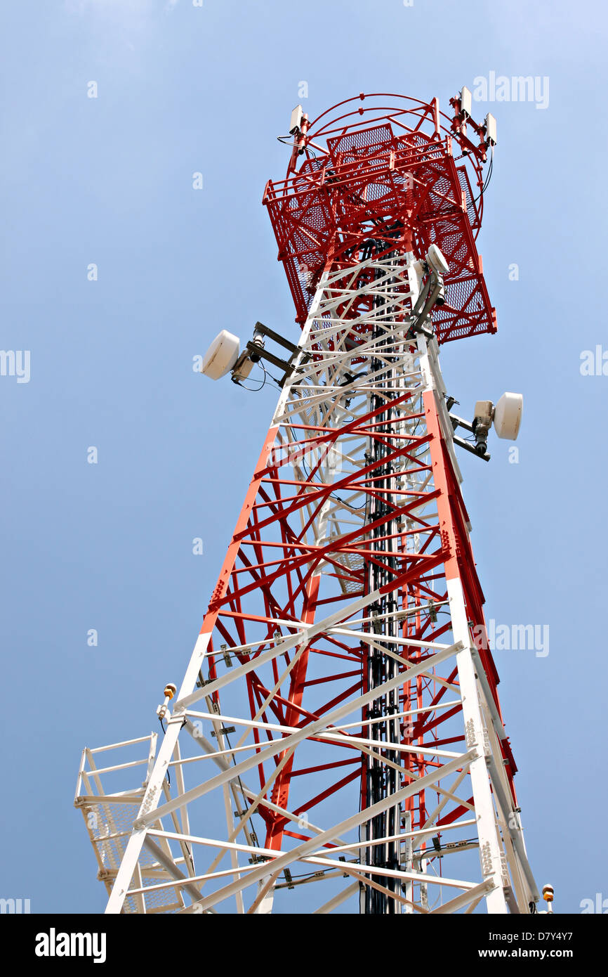 Antenna array phone signal serving Stock Photo - Alamy