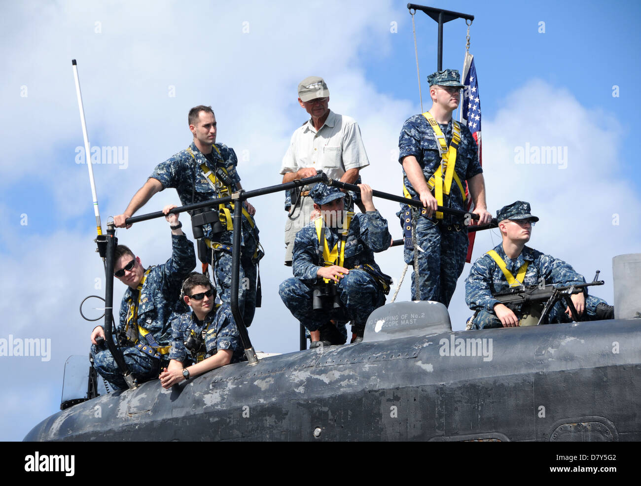 USS Albuquerque arrives in Polaris Point, Guam Stock Photo - Alamy