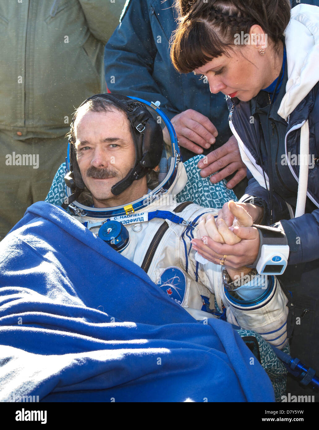 Chris hadfield space hi-res stock photography and images - Alamy