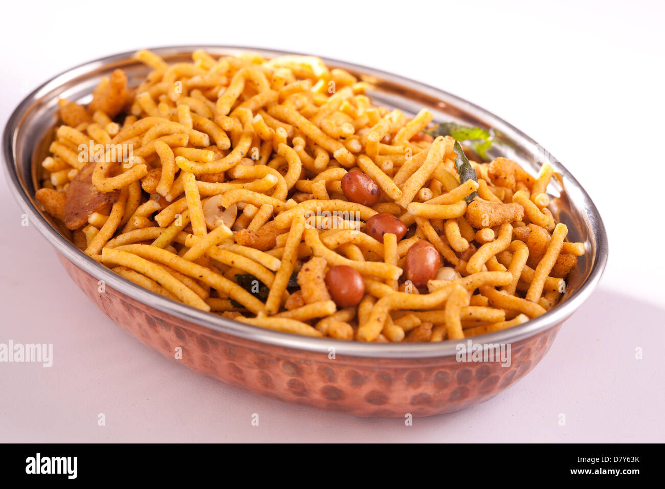 Badshahi Mix - Chiwda a variable mixture of spicy dried ingredients ...