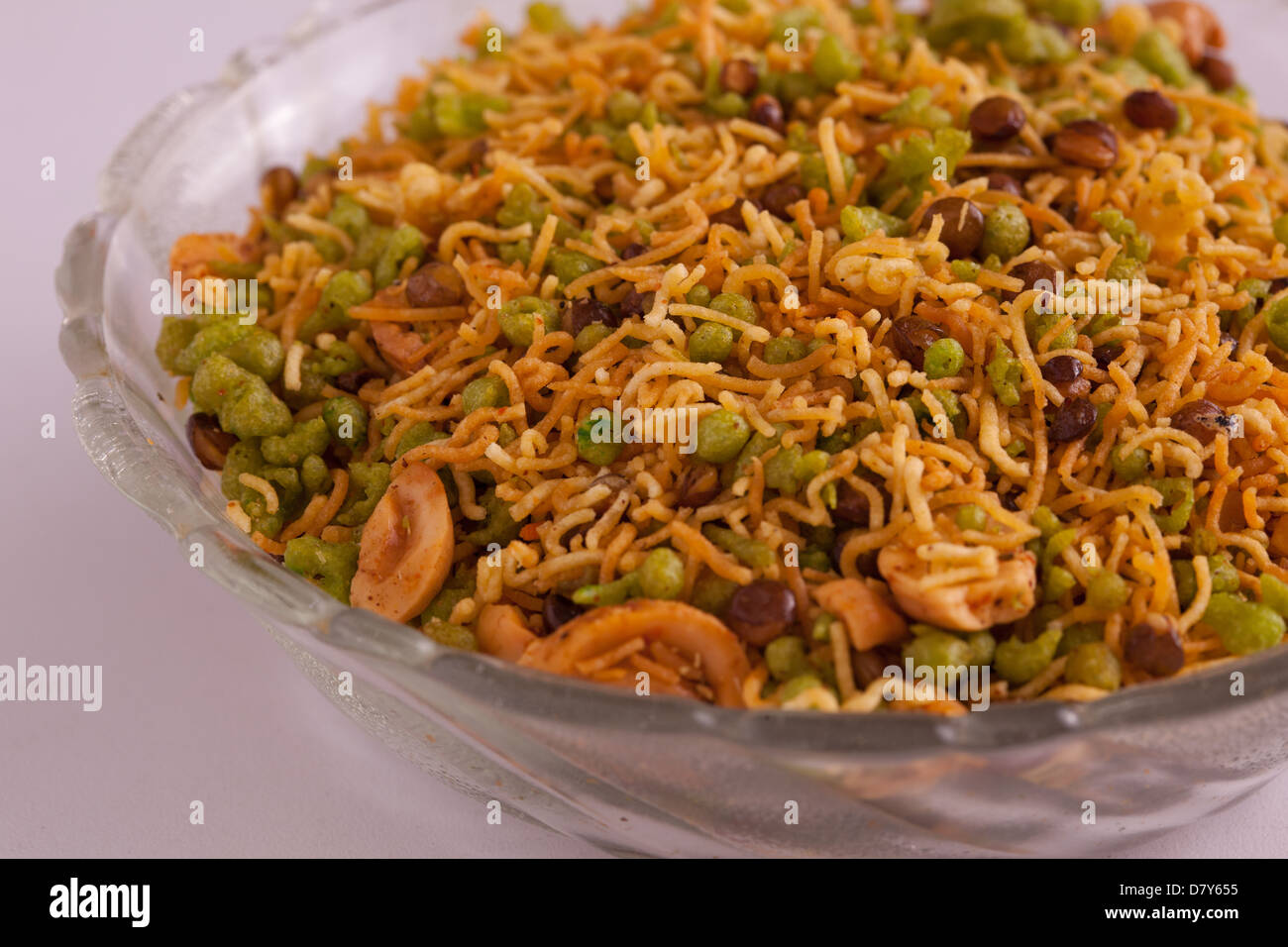 Badshahi Mix - Chiwda a variable mixture of spicy dried ingredients ...