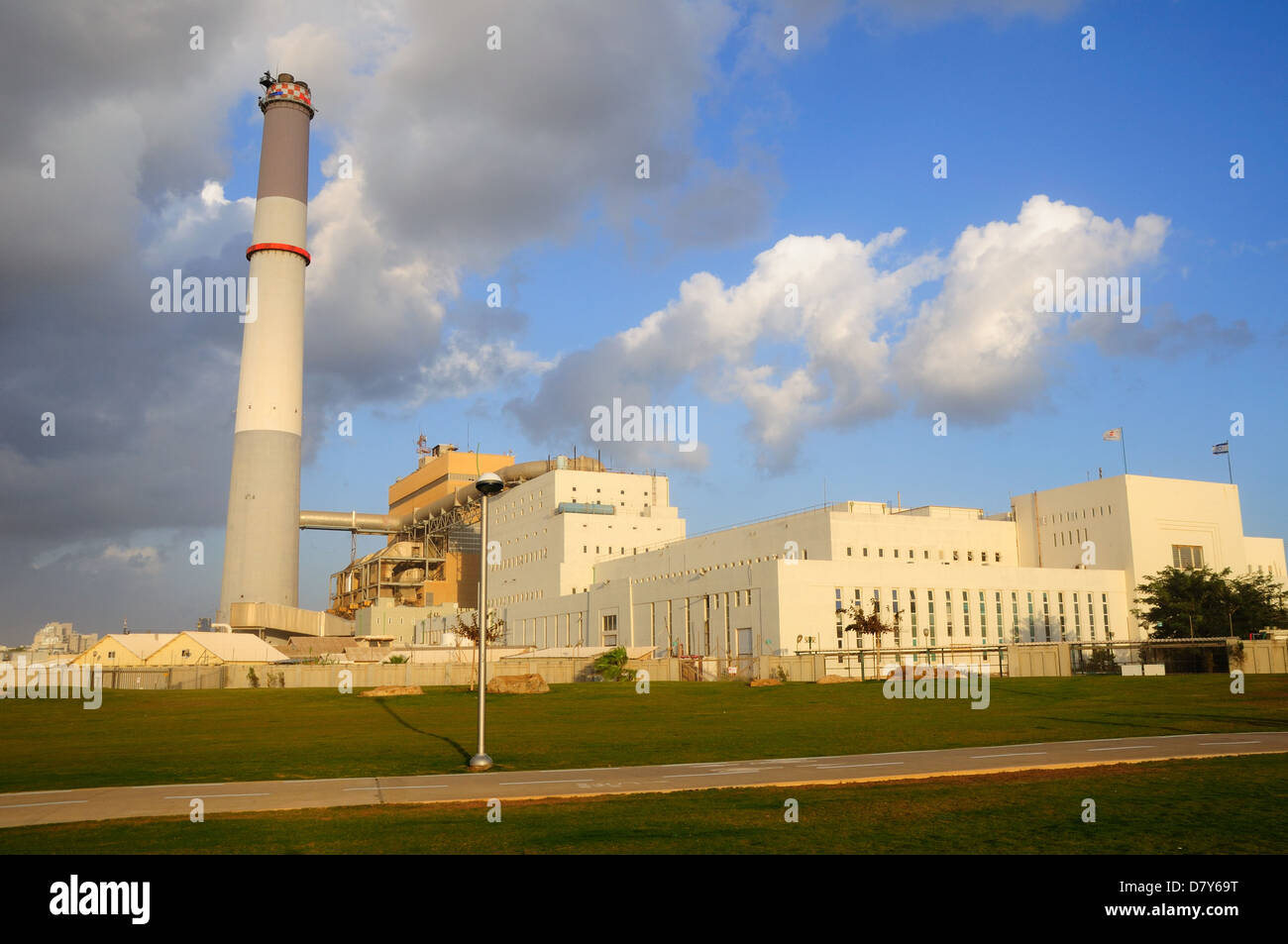 Massive power station in northern Tel-Aviv. Israel Stock Photo - Alamy