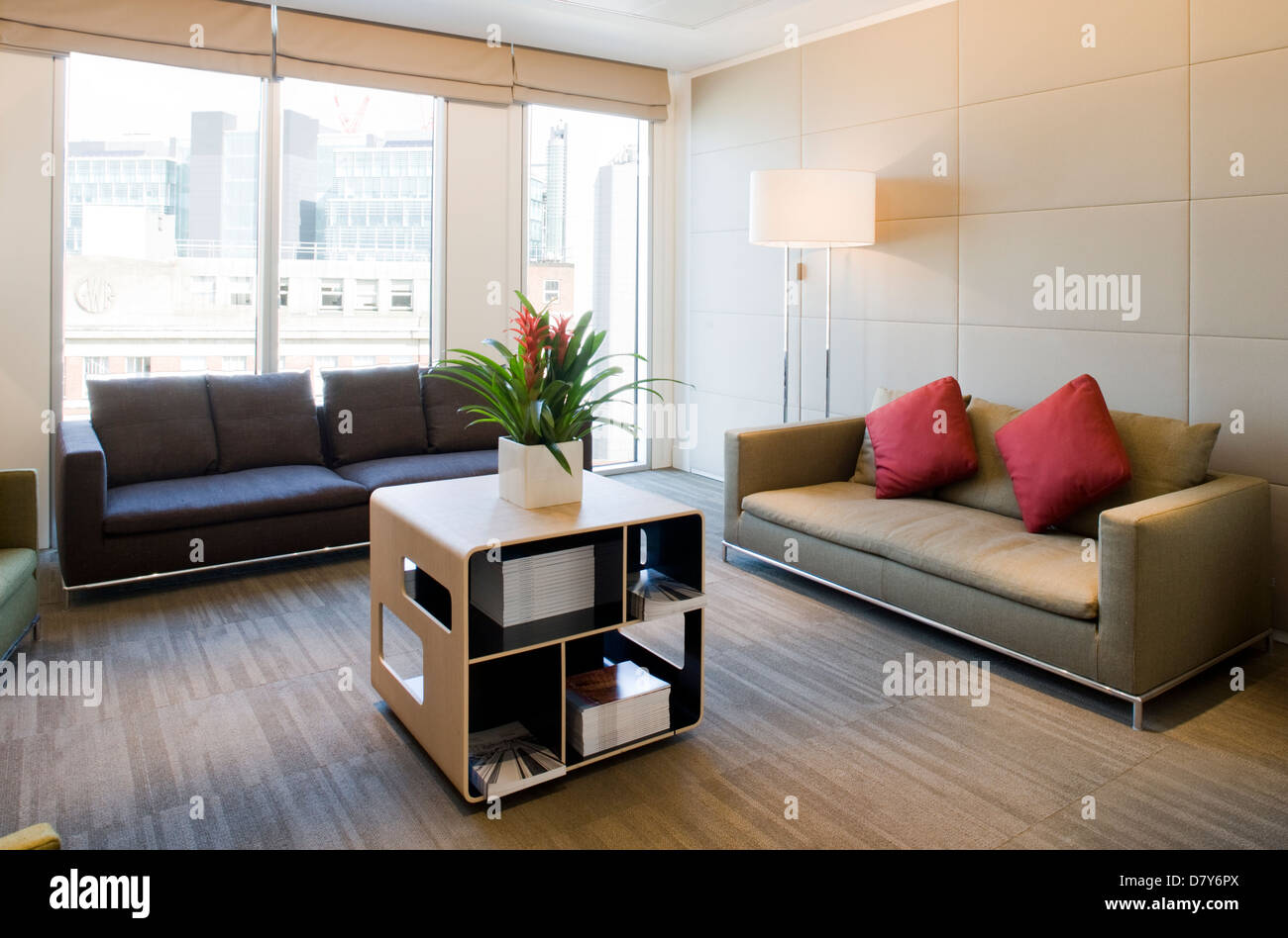 Company reception hi-res stock photography and images - Alamy