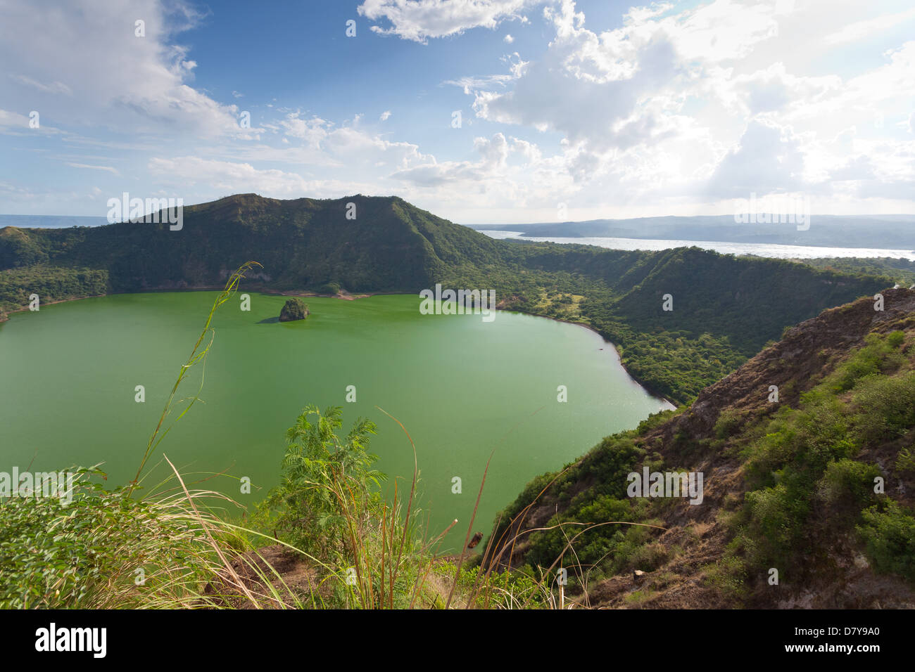 Taal lake philippines hi-res stock photography and images - Alamy