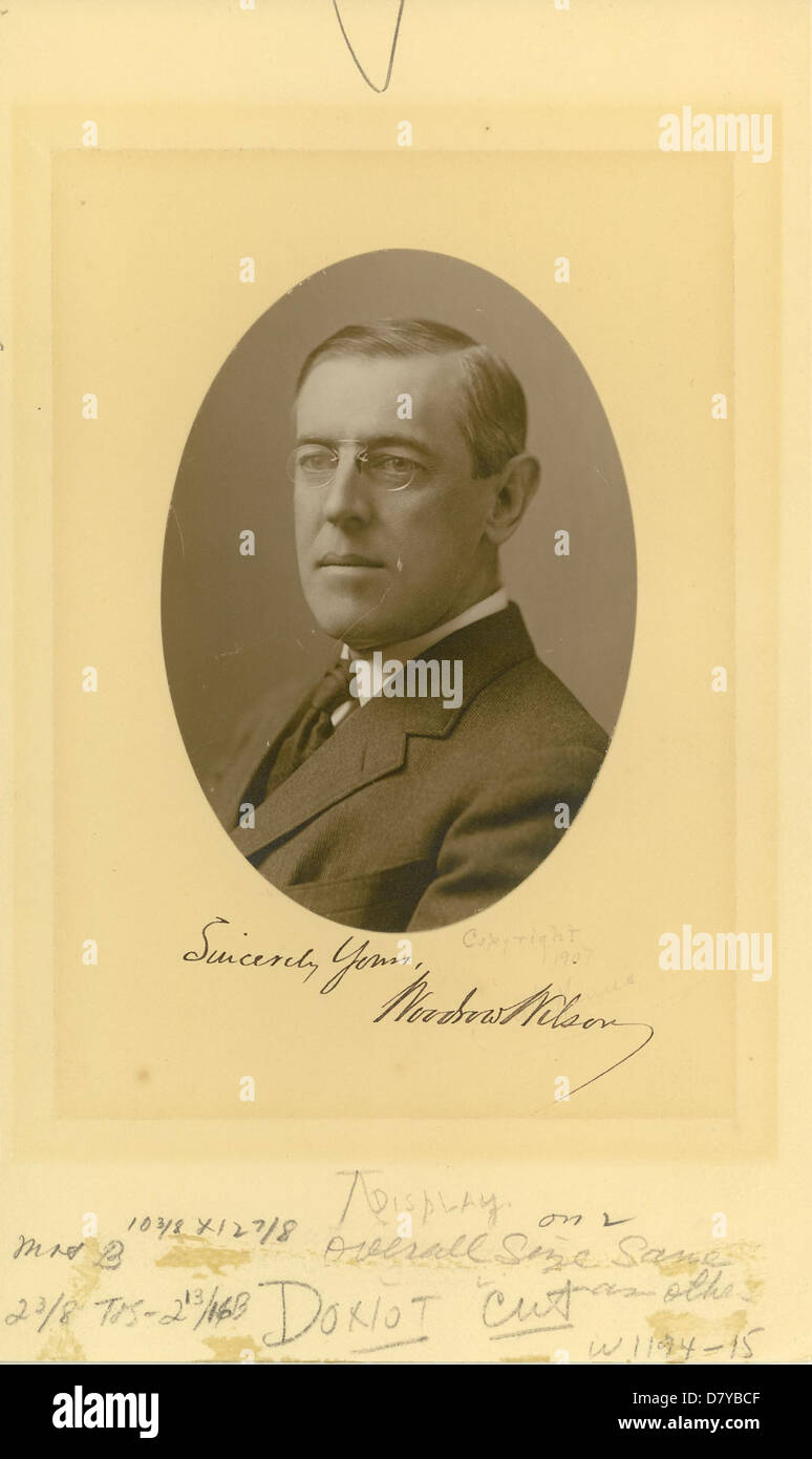 U signature hi-res stock photography and images - Alamy