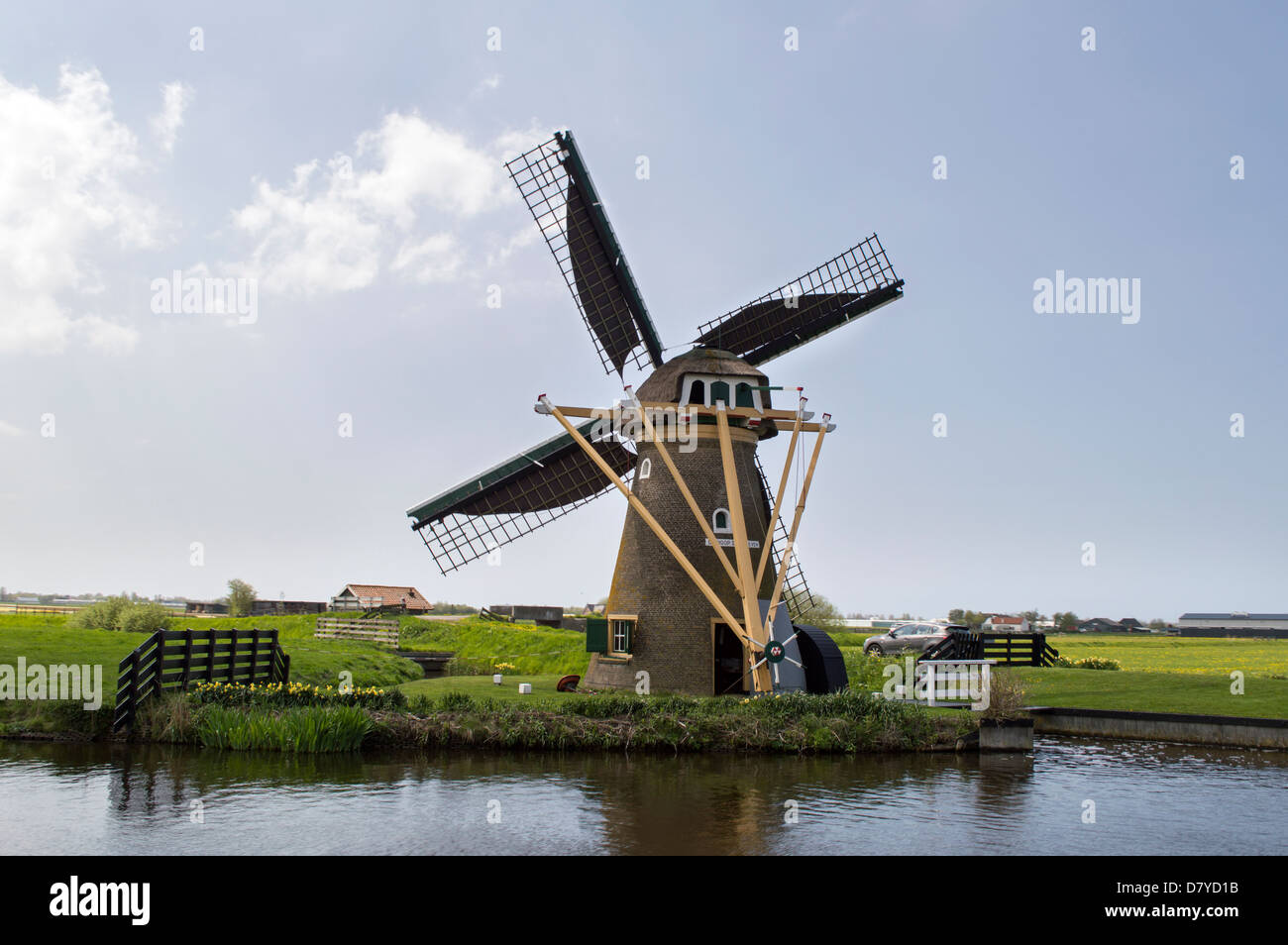 dutch windmill de goede hoop near the village voorhout Stock Photo - Alamy