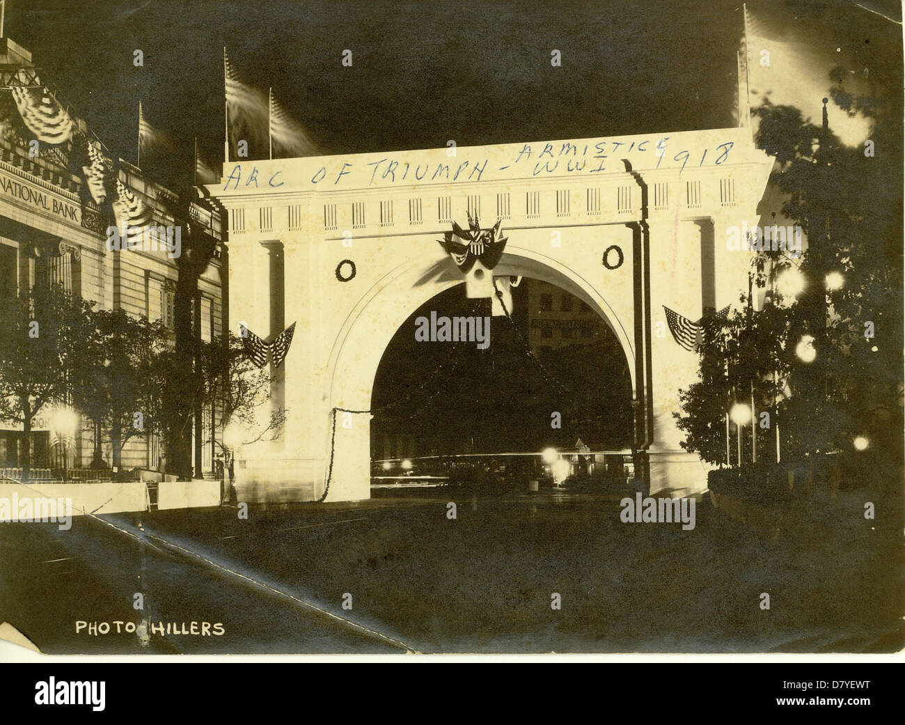 A photograph of the Arch of Triumph, built to commemorate the victory ...