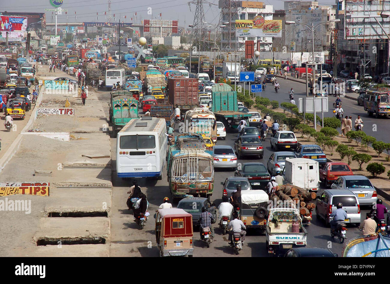 A large number of vehicles stuck in traffic jam during protest ...