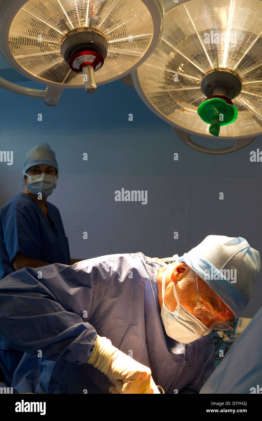 Surgical intervention of eyes hi-res stock photography and images - Alamy