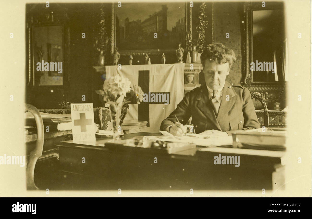 This photograph captures Red Cross workers during World War I ...