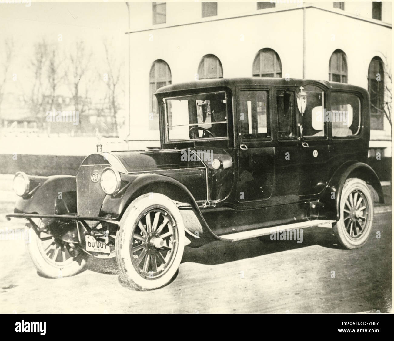 Piercearrow hi-res stock photography and images - Alamy