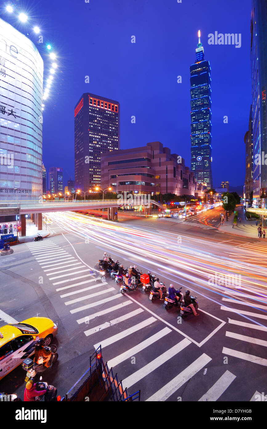 Taipei taiwan street view hi-res stock photography and images - Alamy