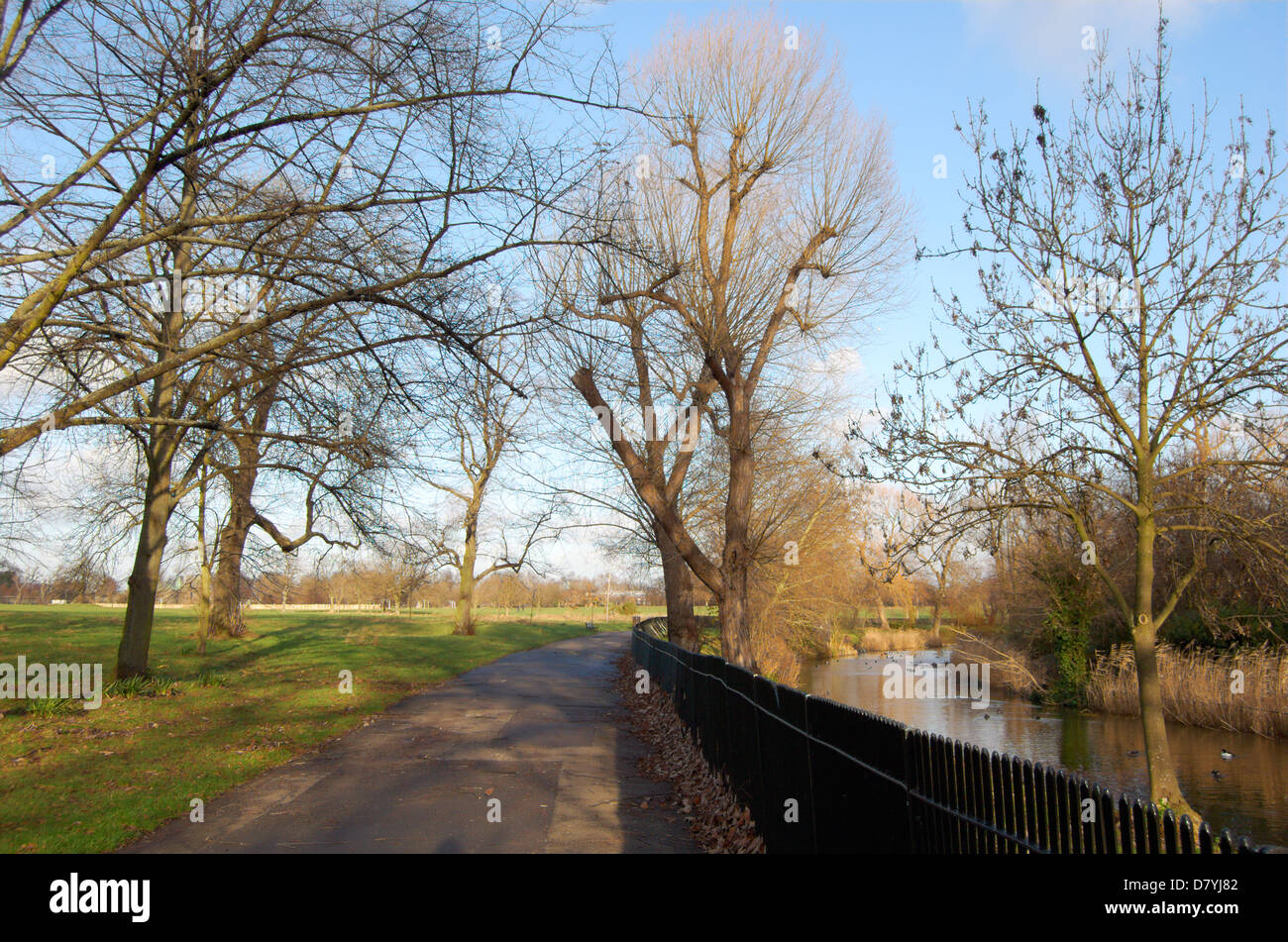 Regents park fence shadow london hi-res stock photography and images ...