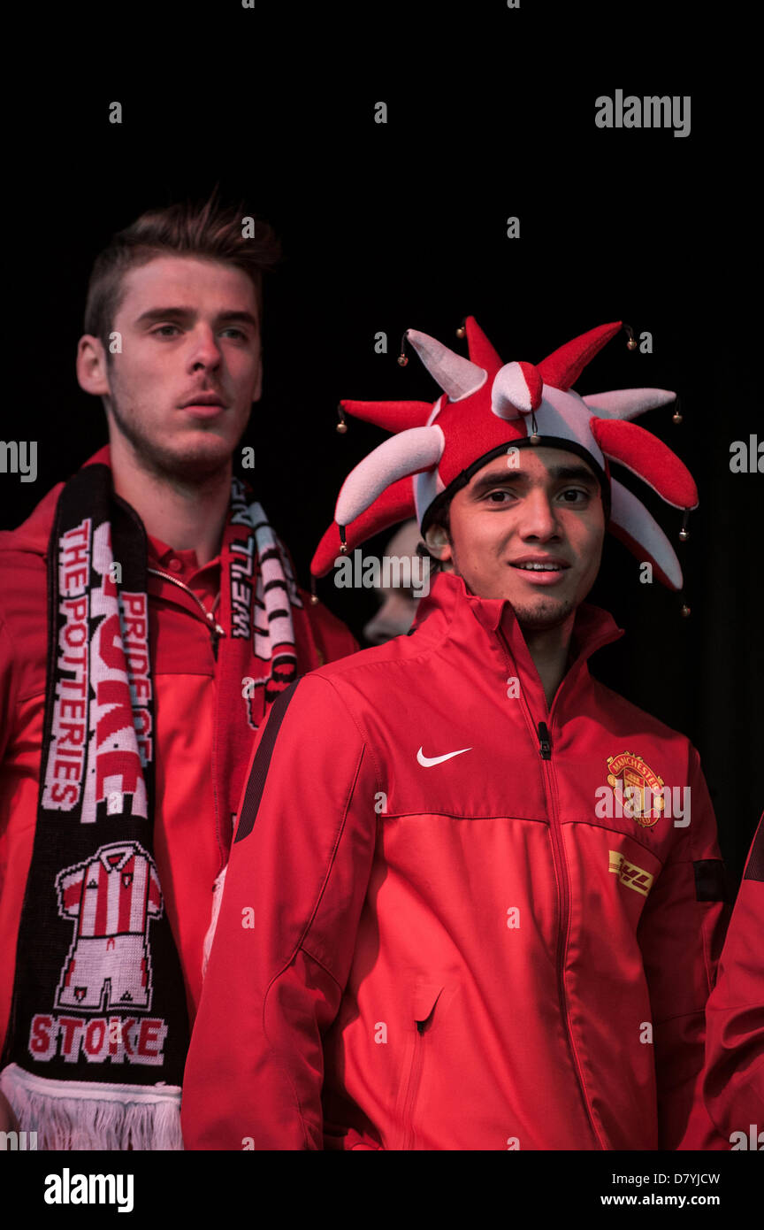 Champions league trophy man united hi-res stock photography and images ...