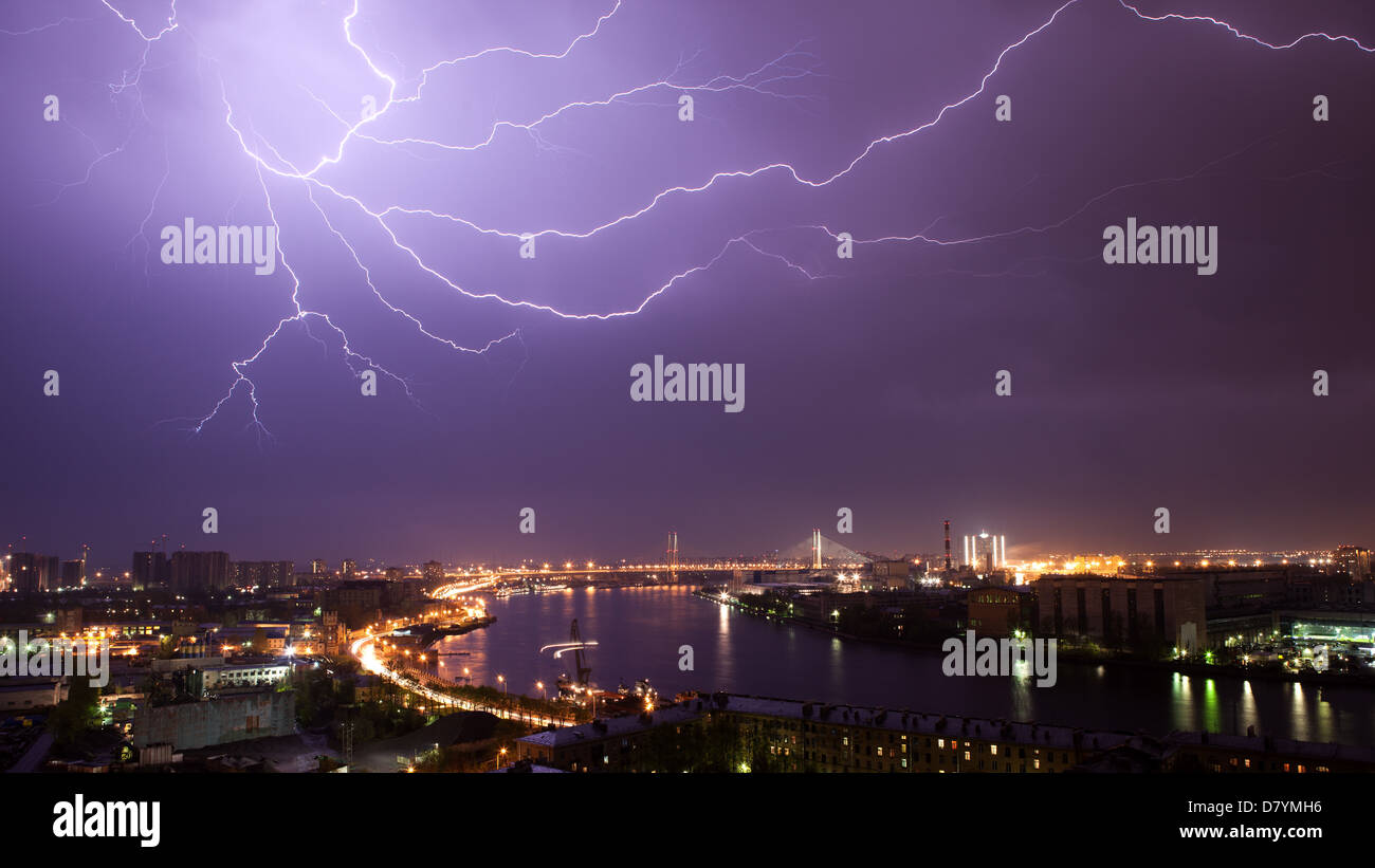 Dazzling lightning over the city Stock Photo - Alamy