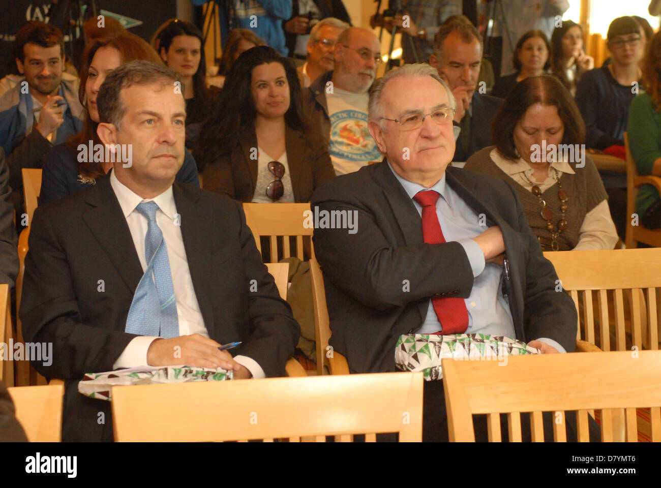 Reinhart rogoff hi-res stock photography and images - Alamy