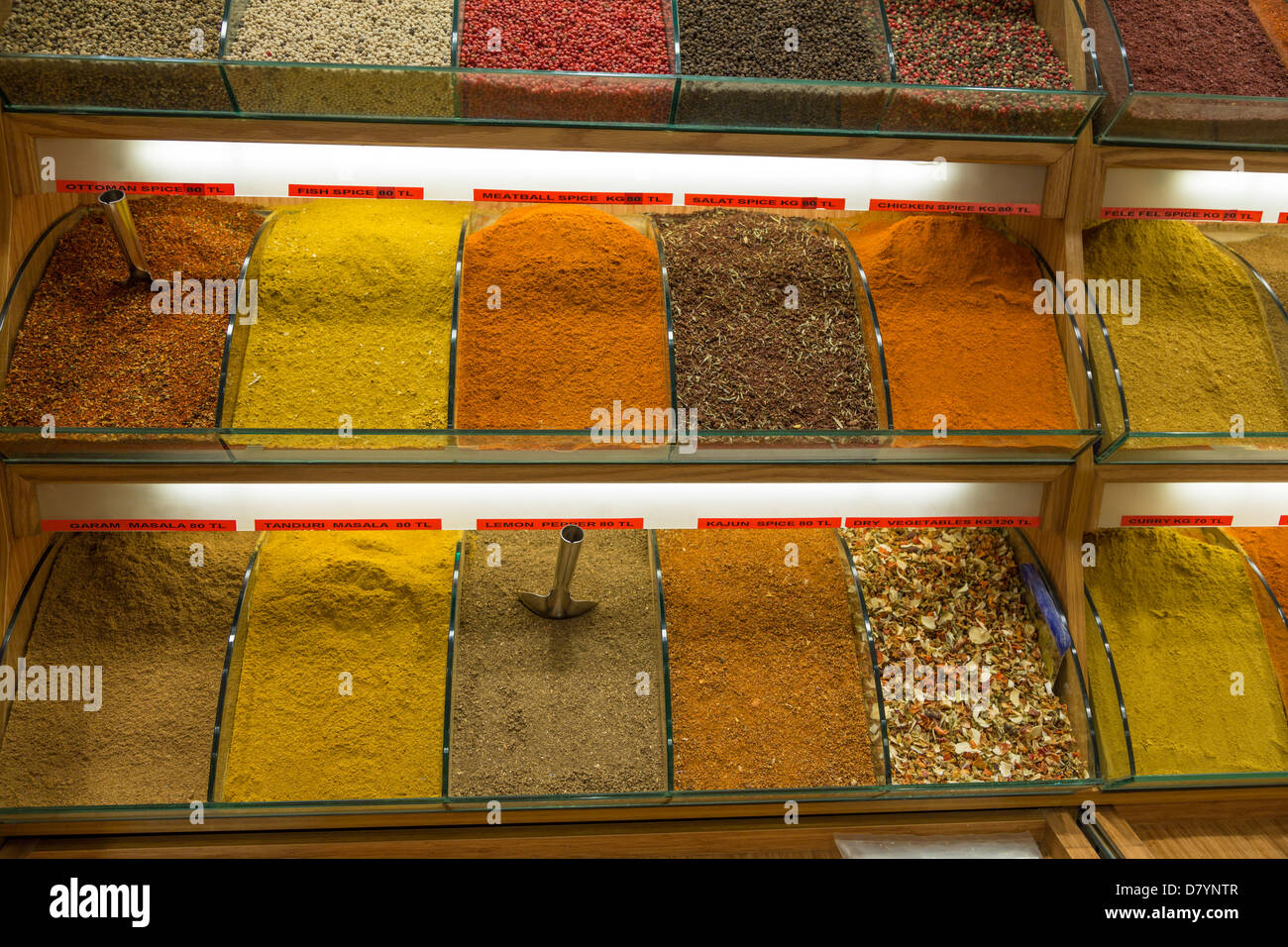 Spice shop hi-res stock photography and images - Alamy