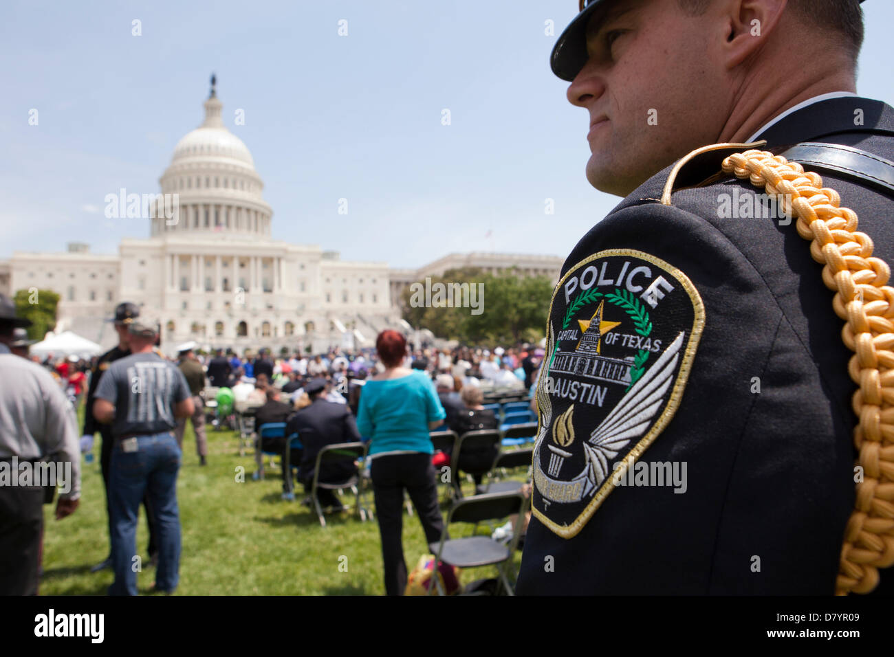 Policeman policeman hi-res stock photography and images - Alamy