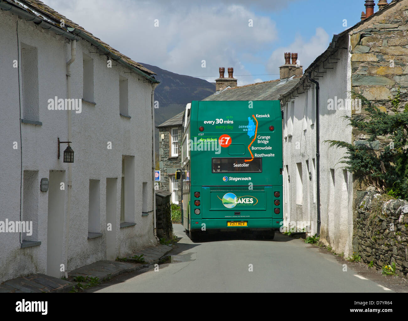 Double decker bus in the village of Rosthwaite, Borrowdale, Lake ...
