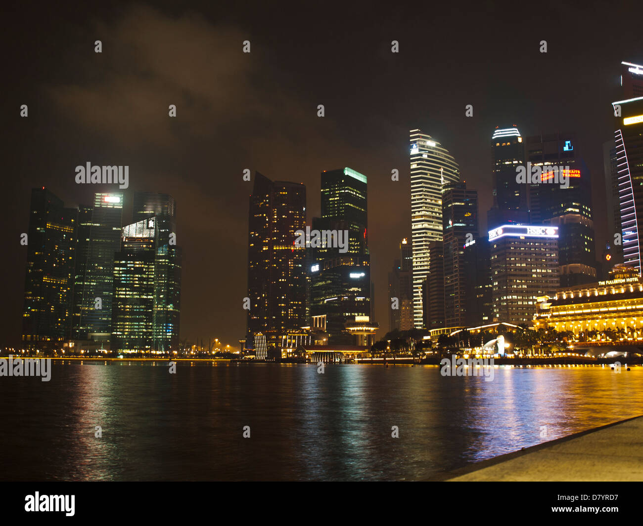 Singapore CBD night view Stock Photo - Alamy
