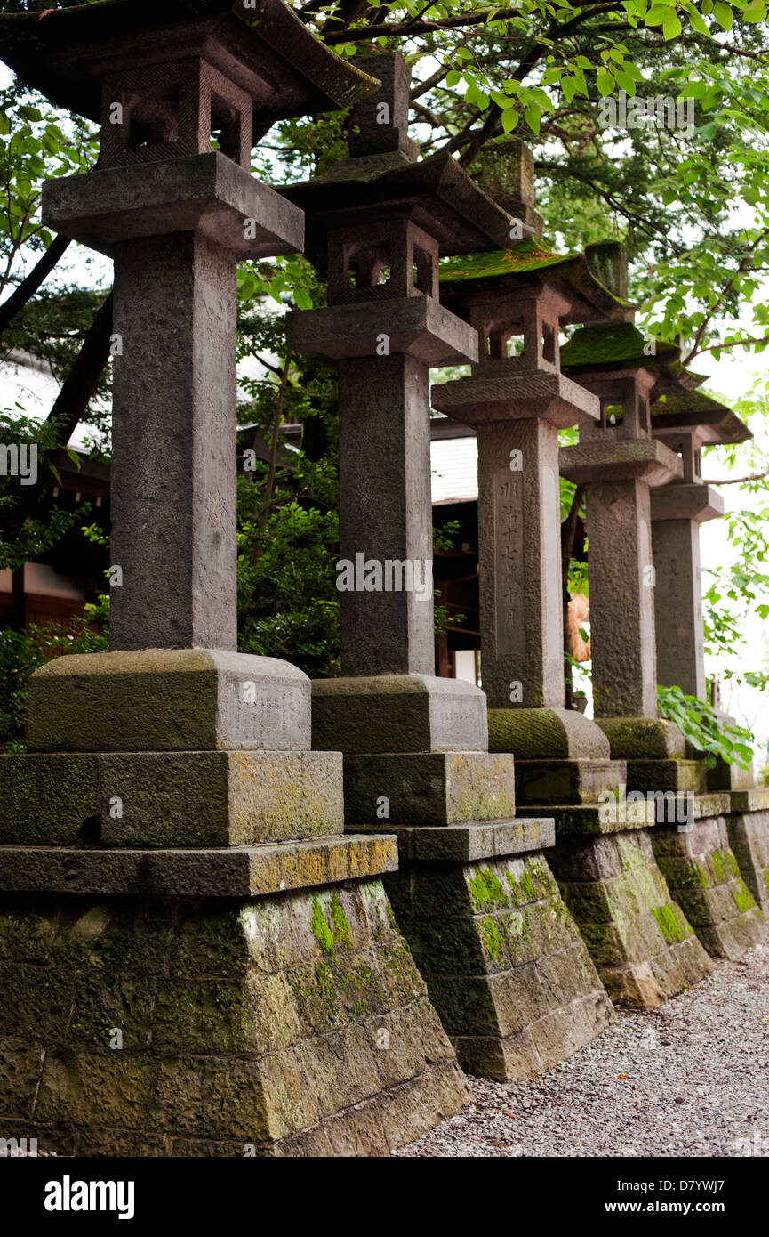 Shinto temple lanterns hi-res stock photography and images - Alamy