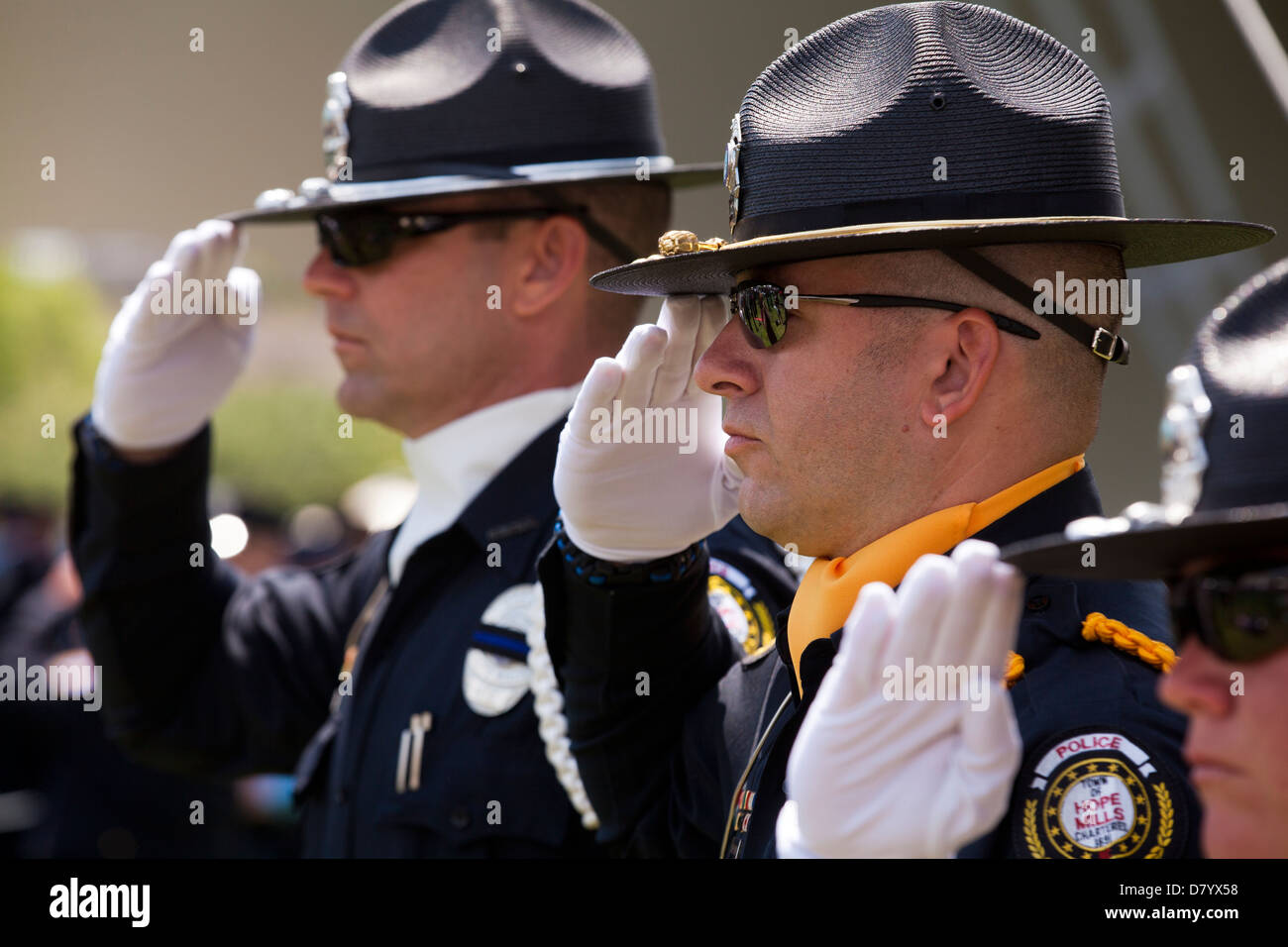 Policemen usa hi-res stock photography and images - Alamy