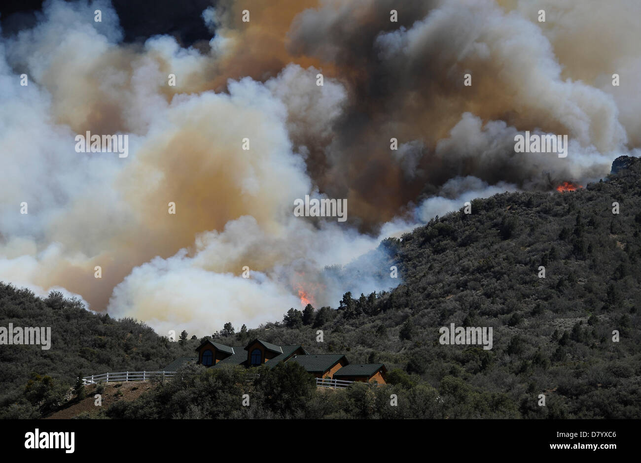 Frazier Park CA. May 15,2013 Huge smoke clouds could be seen for miles ...