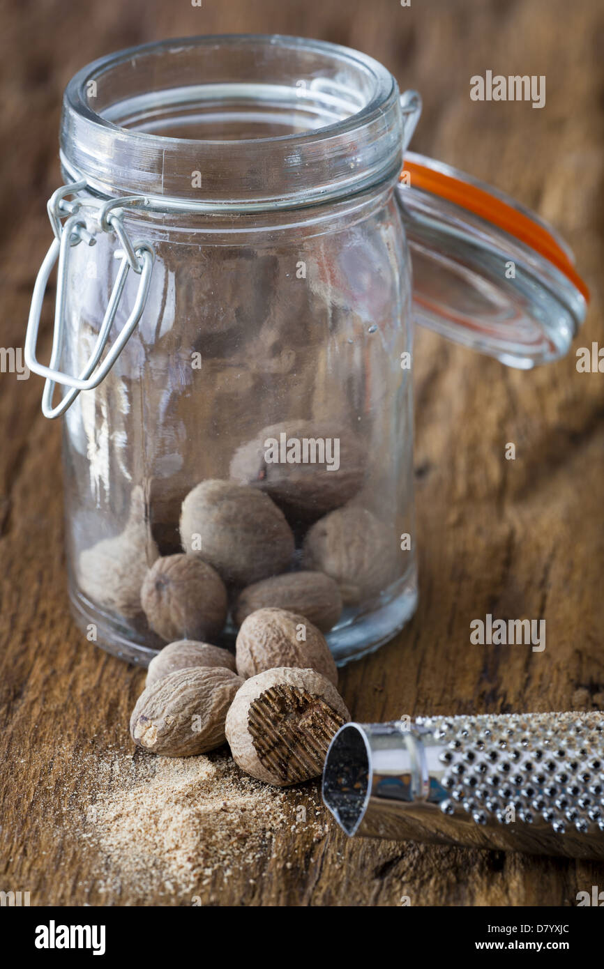 Nutmeg jar hi-res stock photography and images - Alamy