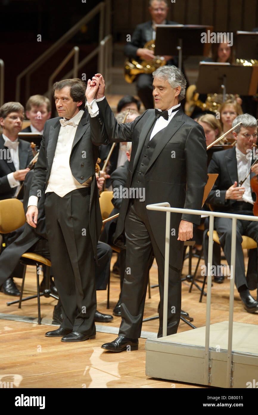 Andrea bocelli concert tour hi-res stock photography and images - Alamy