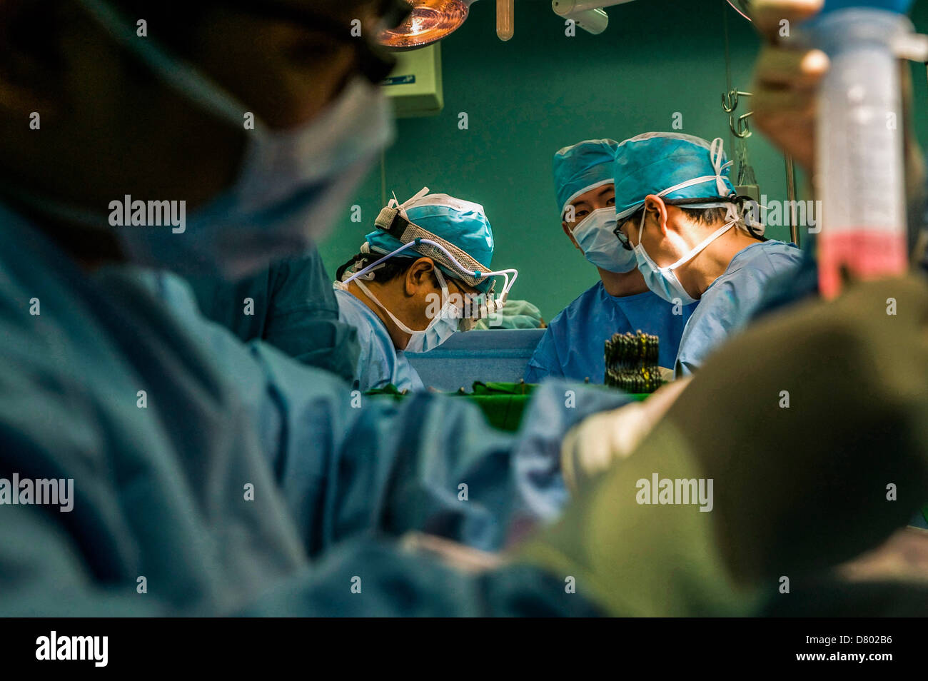 Surgeons at work Stock Photo - Alamy