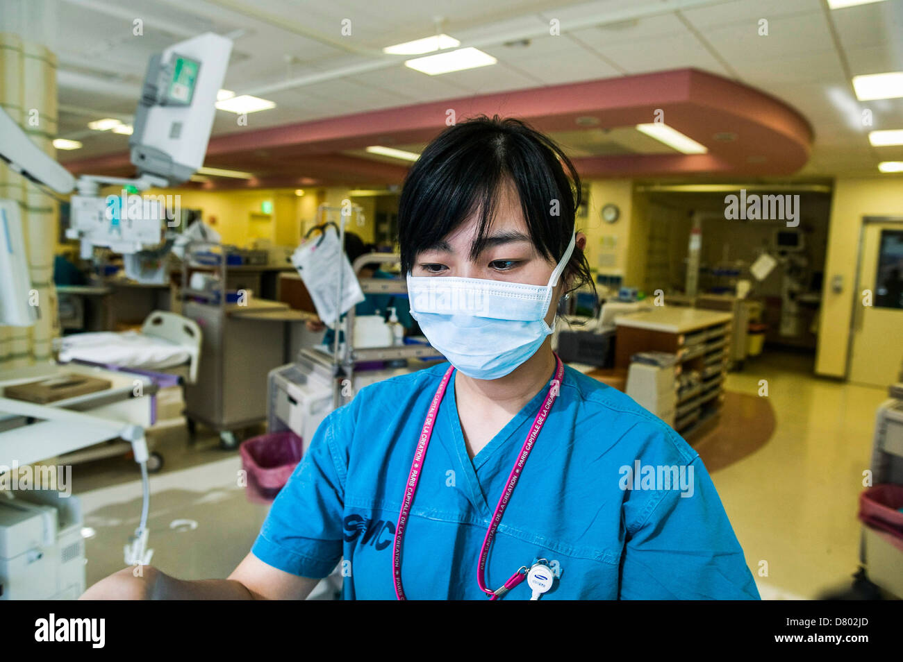 A nurse working on the intensive care unit, Samsung Medical Center ...